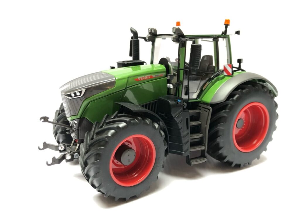 WIKING FENDT 1050 VARIO (FACELIFT) MODEL TRACTOR 1:32 SCALE - Kavanaghs ...